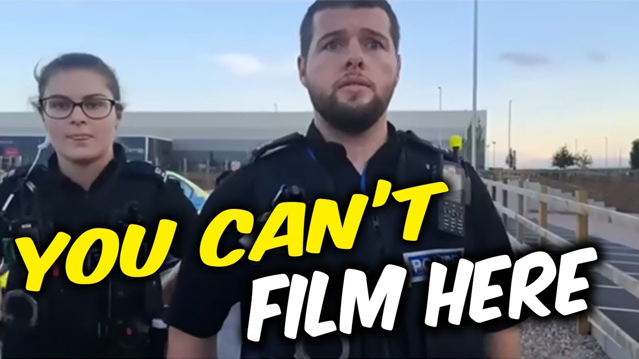 Auditor Instantly Puts UK Police Officer in His Place - YouTube