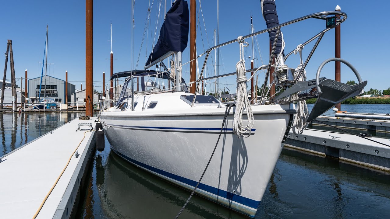 Catalina 310 Sailboat Tour - YouTube