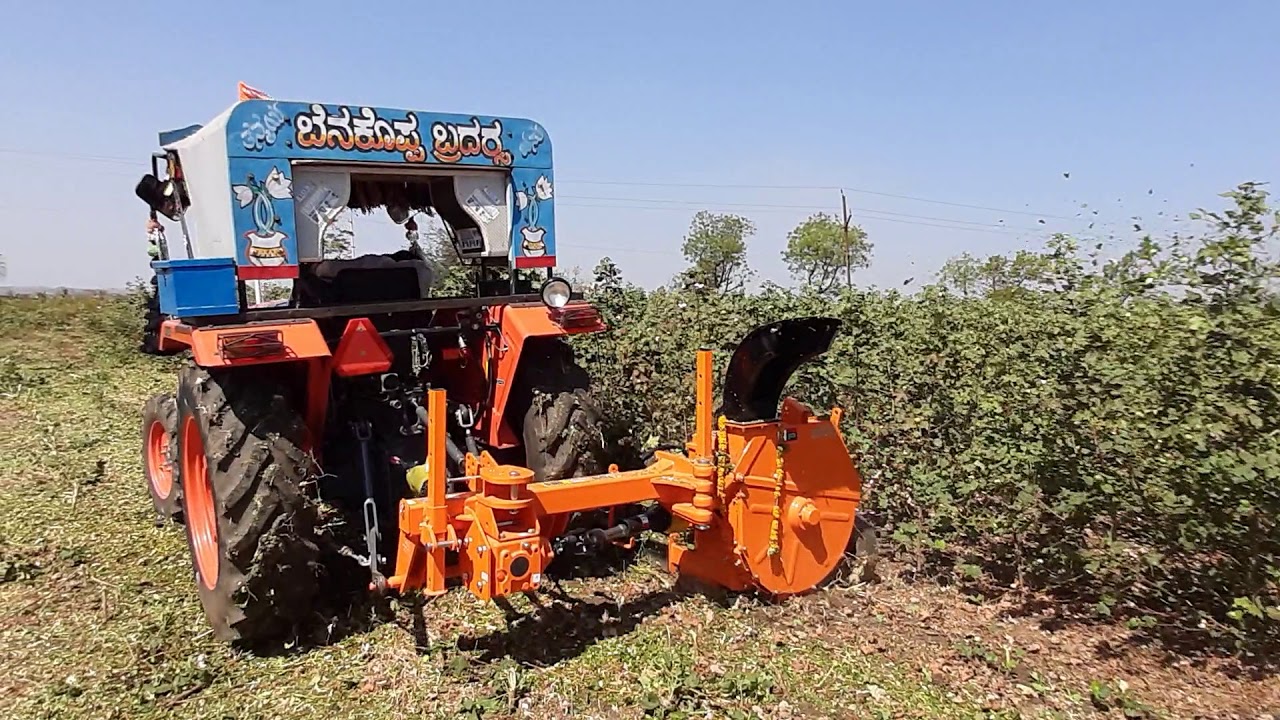 Kubota mu4501 Mobile cotton shredder - YouTube