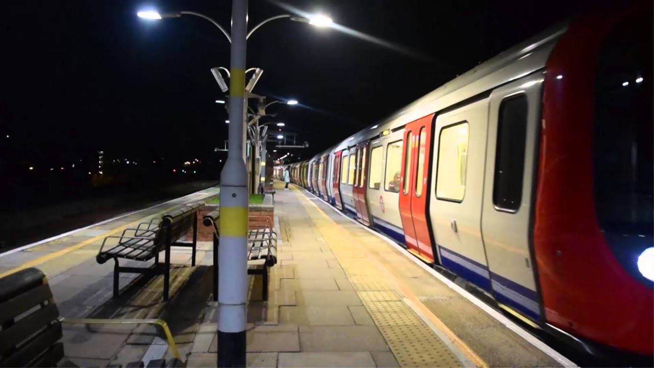 London Underground Metropolitan line S8 stock arrives at Northwick Park ...