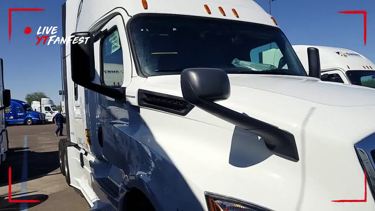 New 2019 Freightliner Cascadia Evolution - YouTube