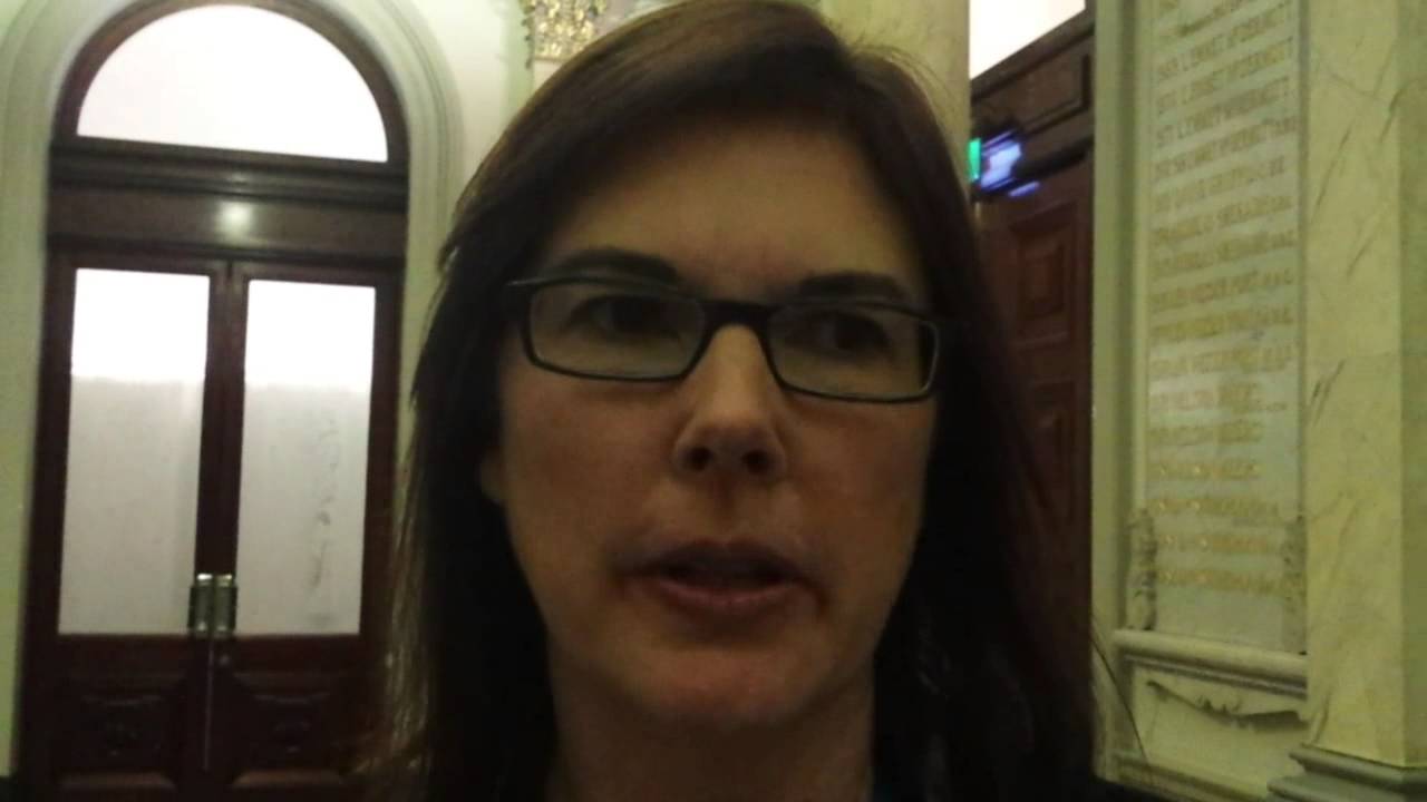 Brooke Carson - Ewart Art Gallery of NSW - YouTube