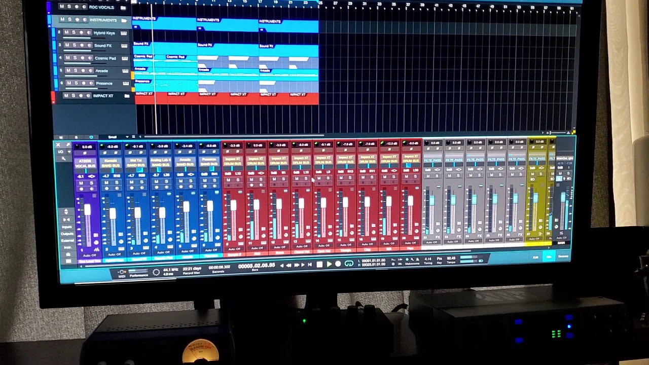 EARLY morning beat making with maschine studio & presonus studio one4 - YouTube