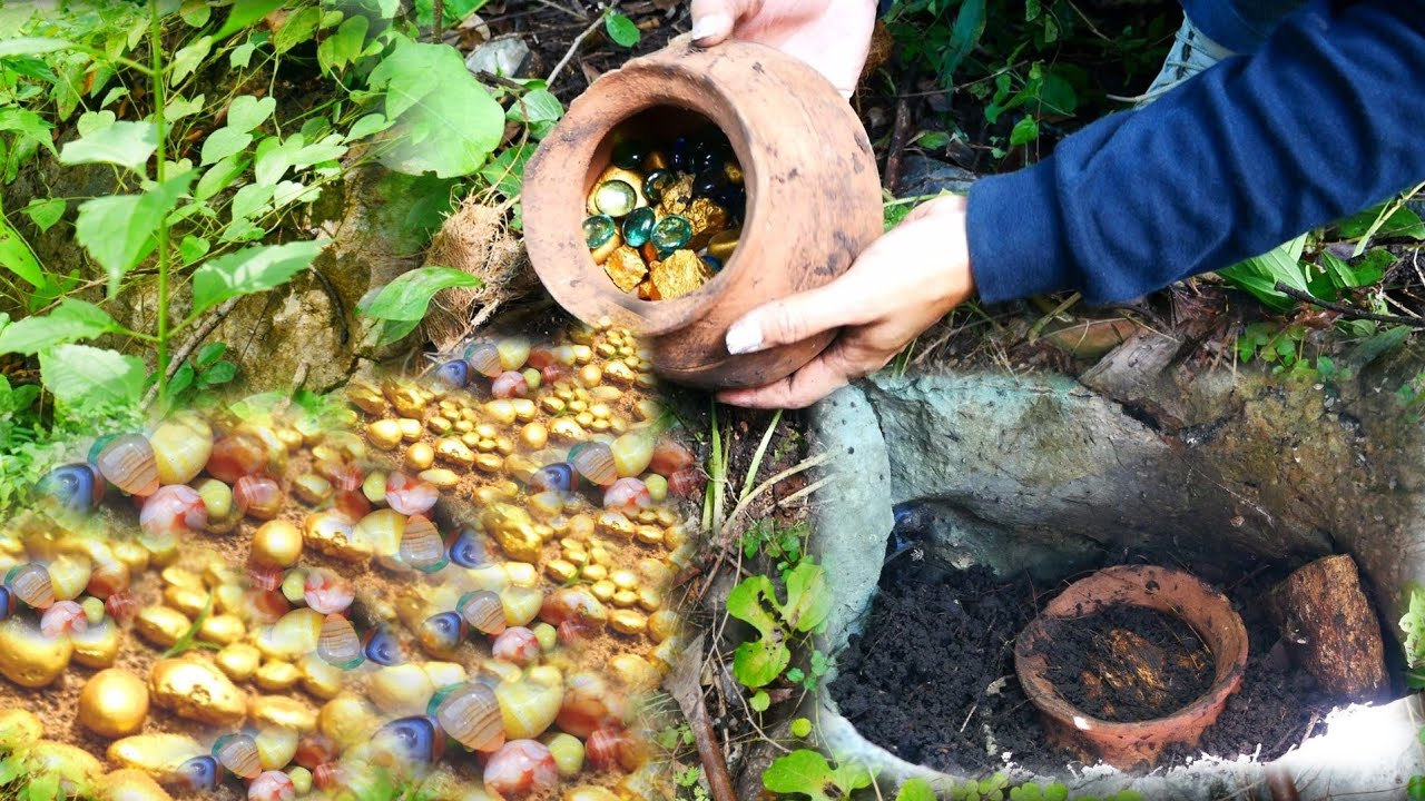 Wow Big day! In deep cave,I found a wealthy treasure of gold and gems ...