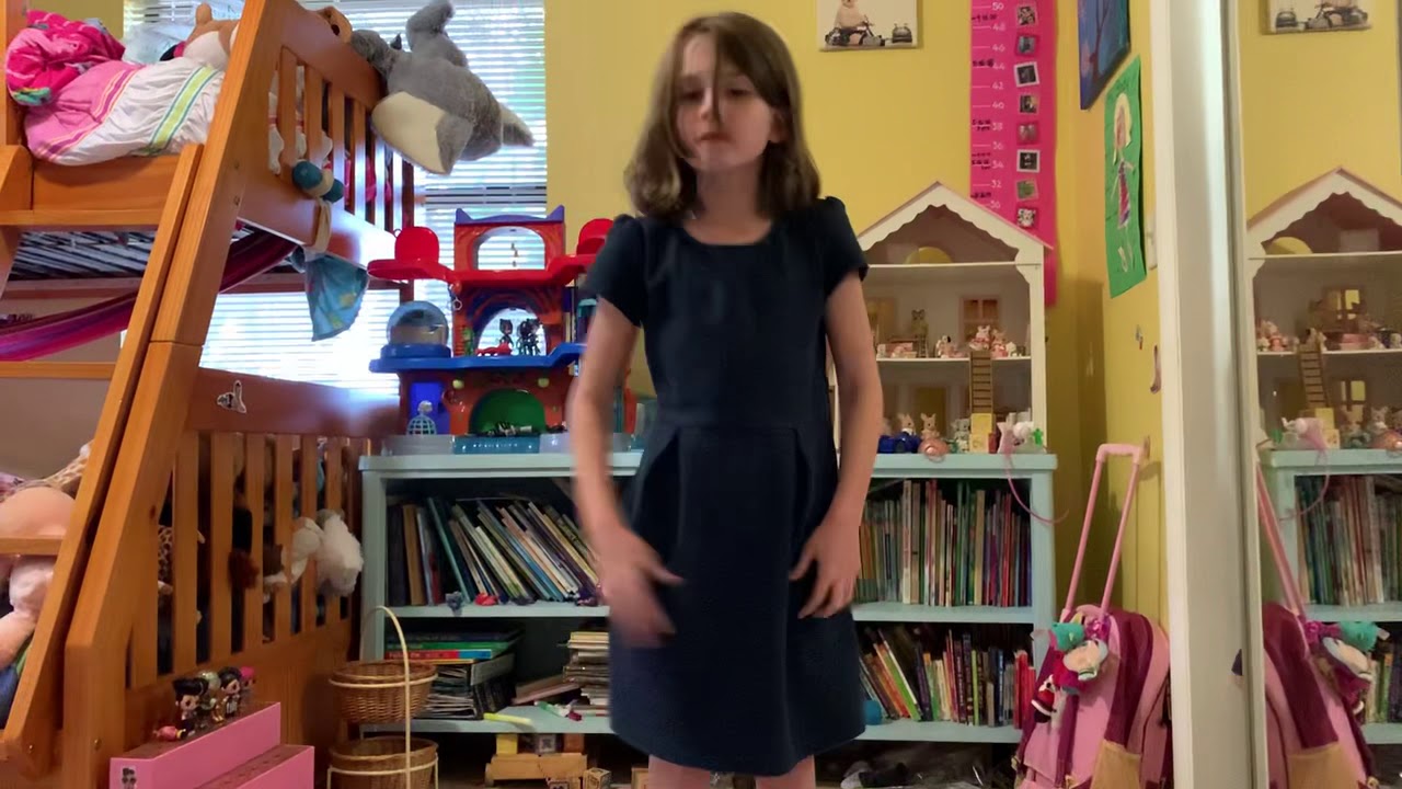 April dancing ☺️ - YouTube
