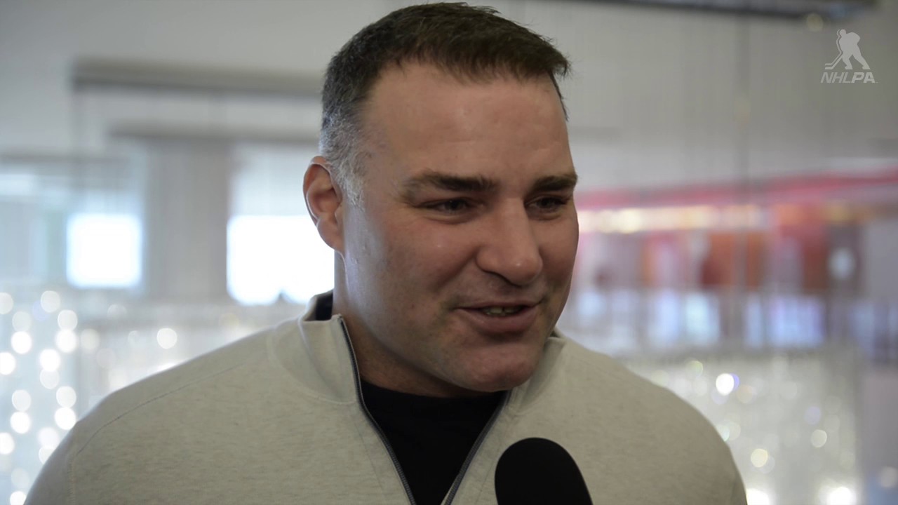 Eric Lindros at the 2017 NHL All-Star Weekend - YouTube