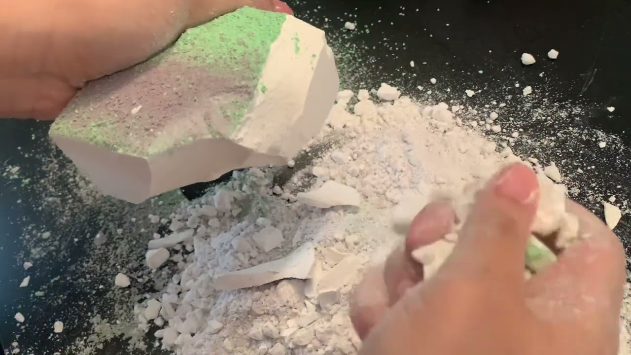 Short gym chalk crush - YouTube