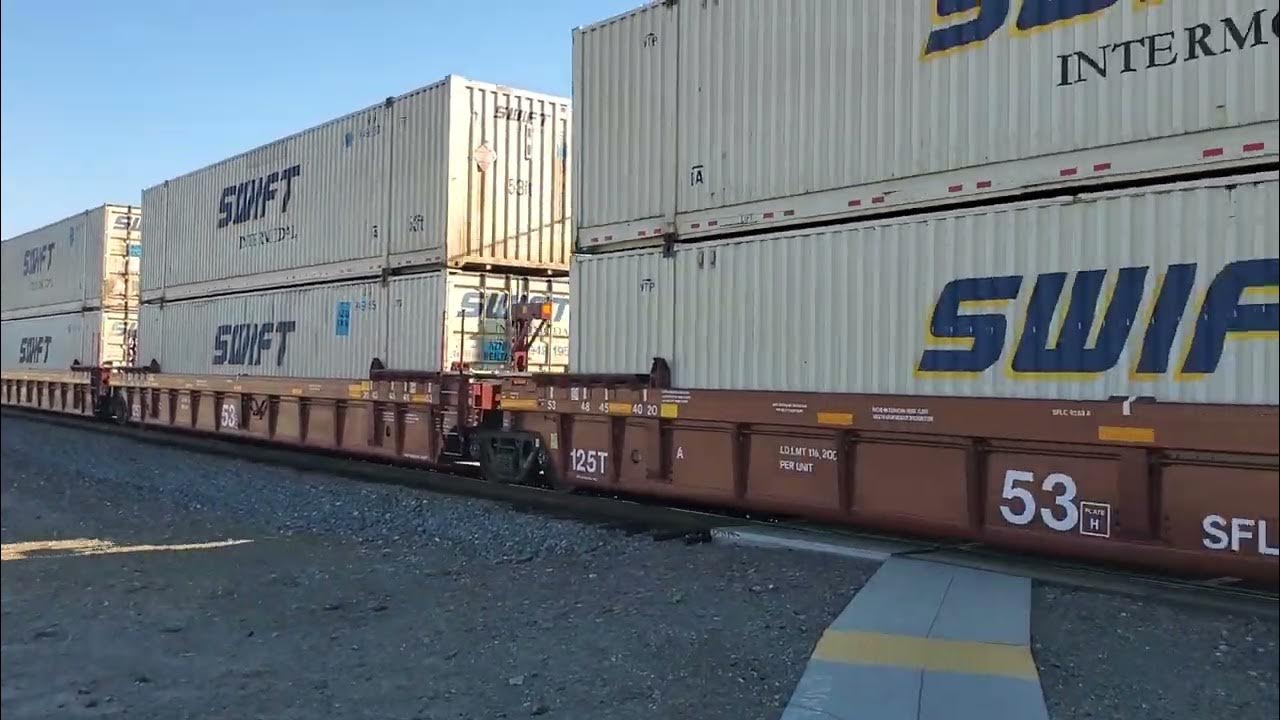BNSF intermodal z Train West Ave Fresno ca - YouTube