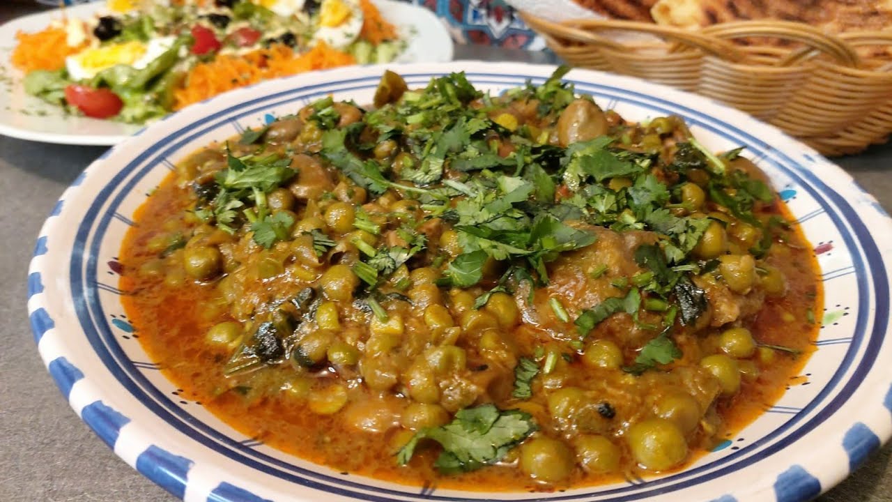 طبق التبيخة العاصمي لذيذ جدا وسهل جربوه . tbikha plat typiquement ...