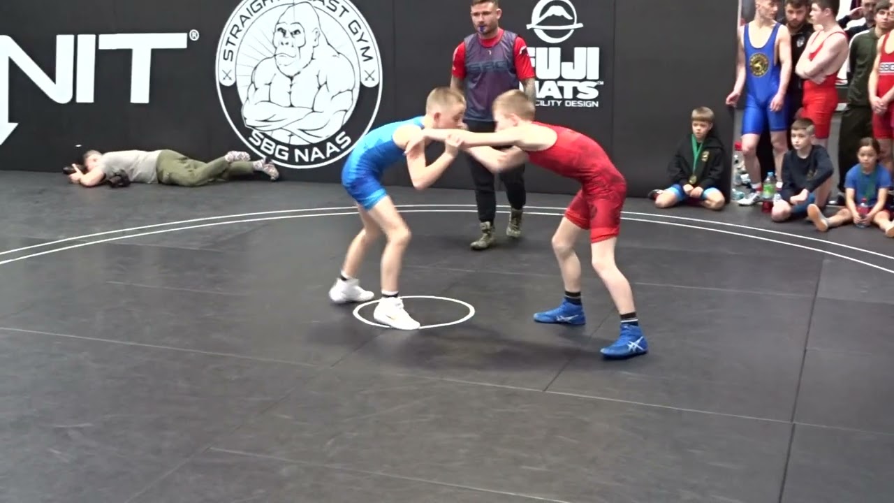 Nick Brederlow (SV Halle) - Chris Lally (SBG Naas) 40kg Wrestling Zone ...