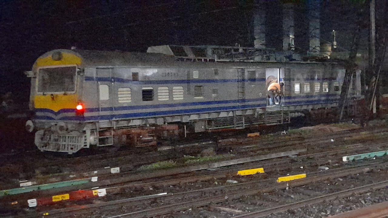 INDIAN RAILWAY 🛤 OHE INSPECTION CAR 💞 NIGHT VIEW 🌙 #indianrailways # ...