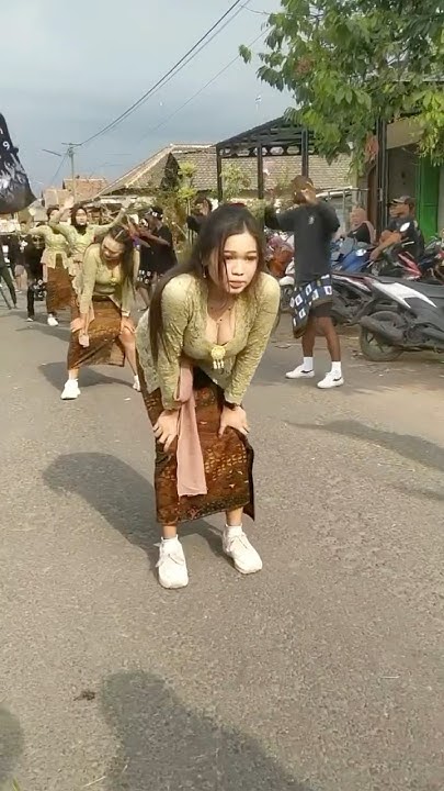 Barisan bening" #karnaval Ds.Seketi kec.Ngadiluwih 2024 #shorts #viral #trending - YouTube