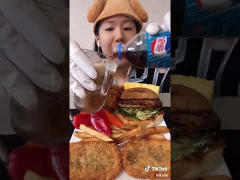 asmr yemek videoları (korelilerin hamburgeri)