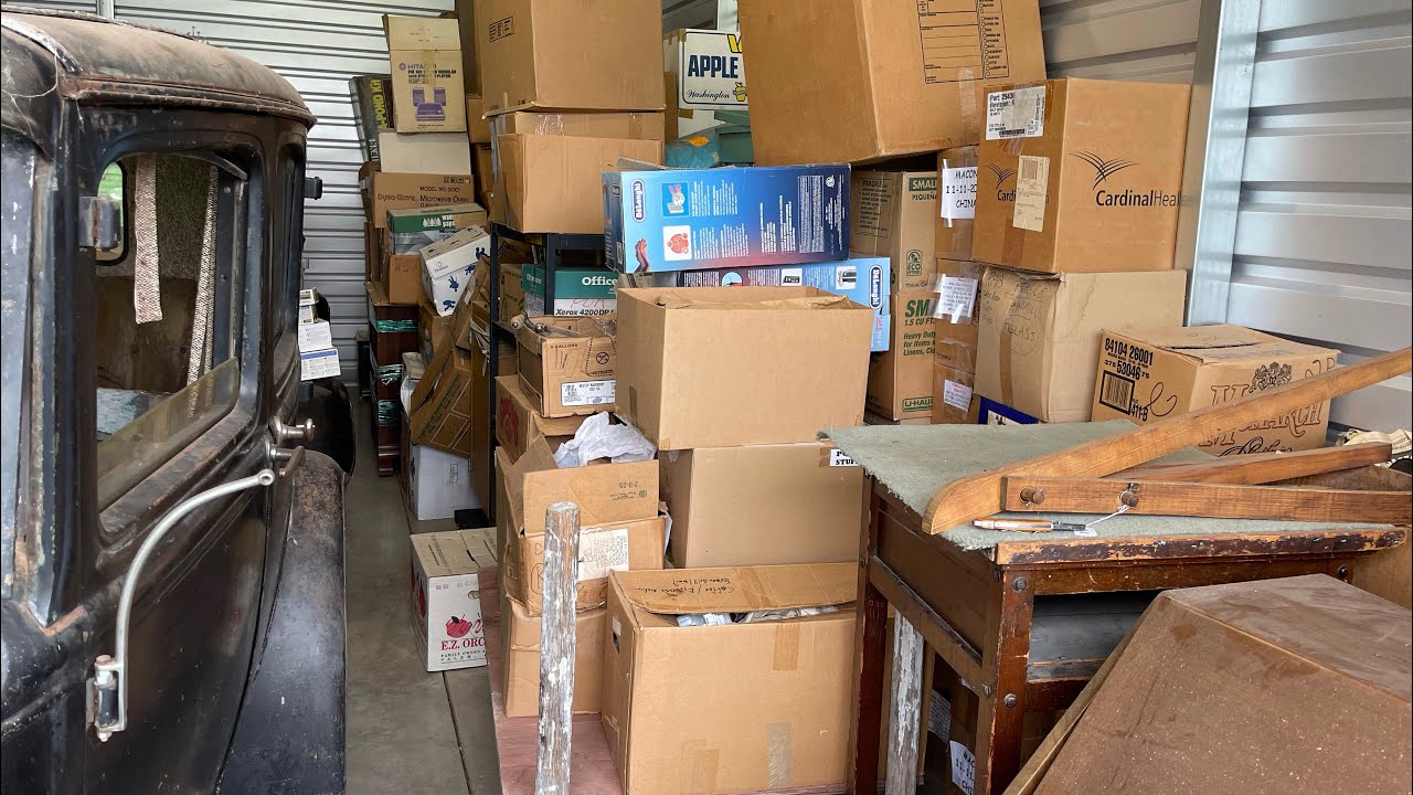 Finding UNCLAIMED Antique Cars And FULL BOXES of Extremely OLD Items ...