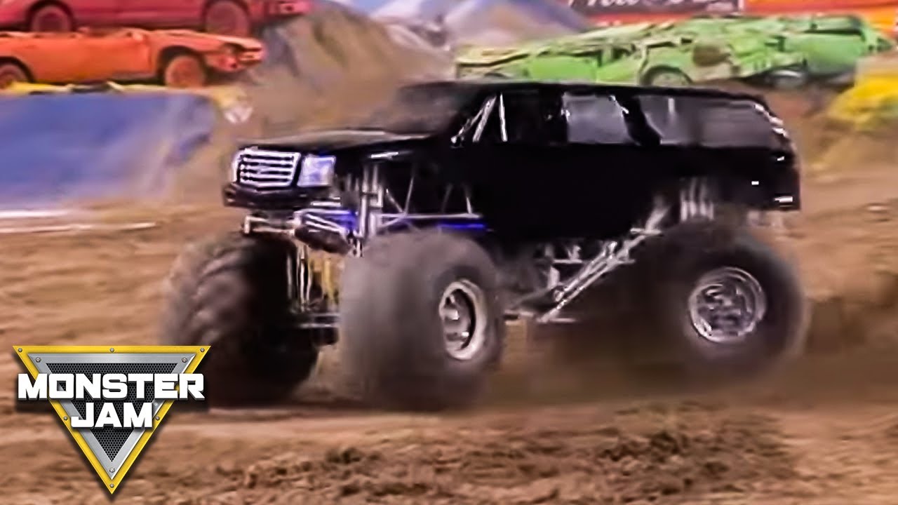 Escalade Freestyle | Monster Jam World Finals XI | Monster Jam - YouTube