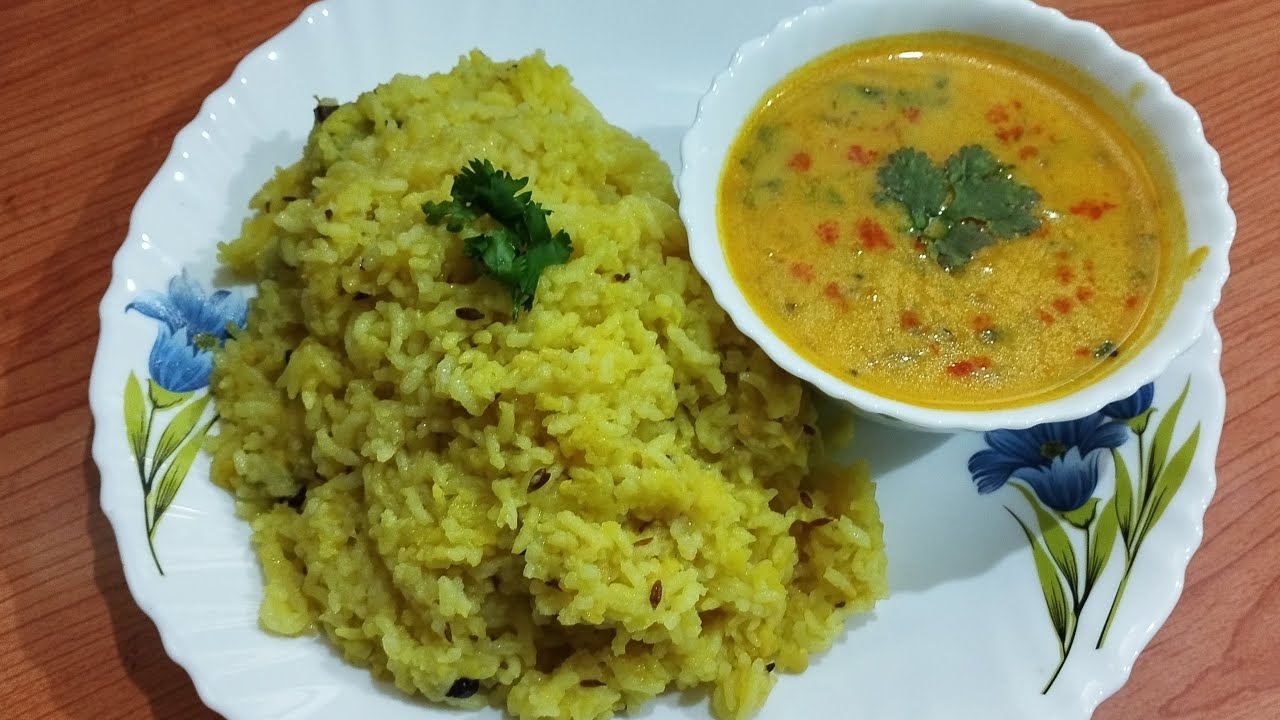 Delicious Khichidi Kadi || Pramita's Kitchen - YouTube