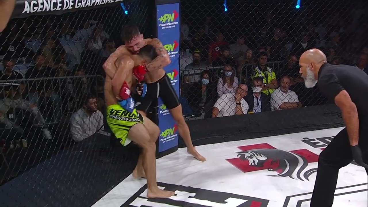 Tommy Morrisson and Diego Silva engage in a FIGHT OF THE NIGHT battle ...