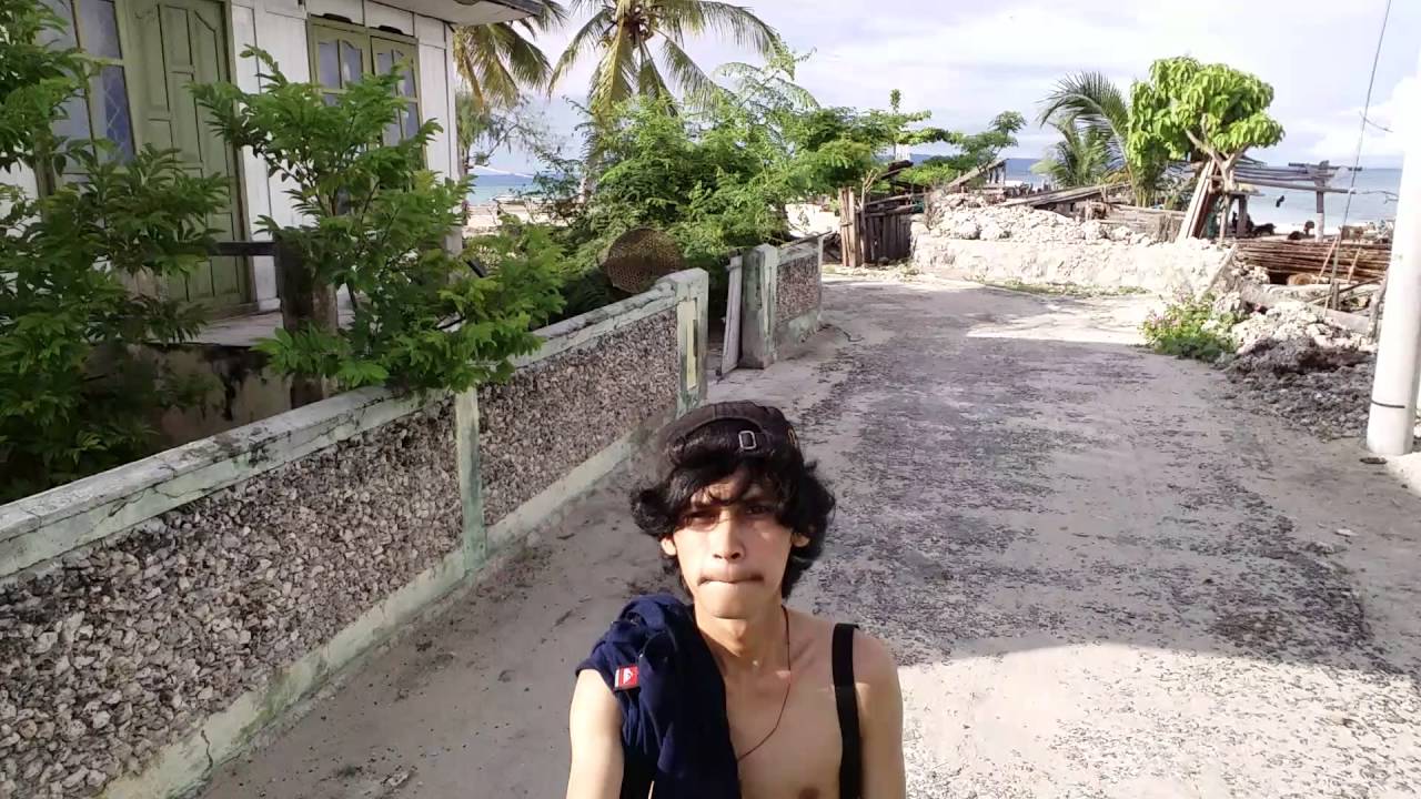 Pulau Kadatua - YouTube