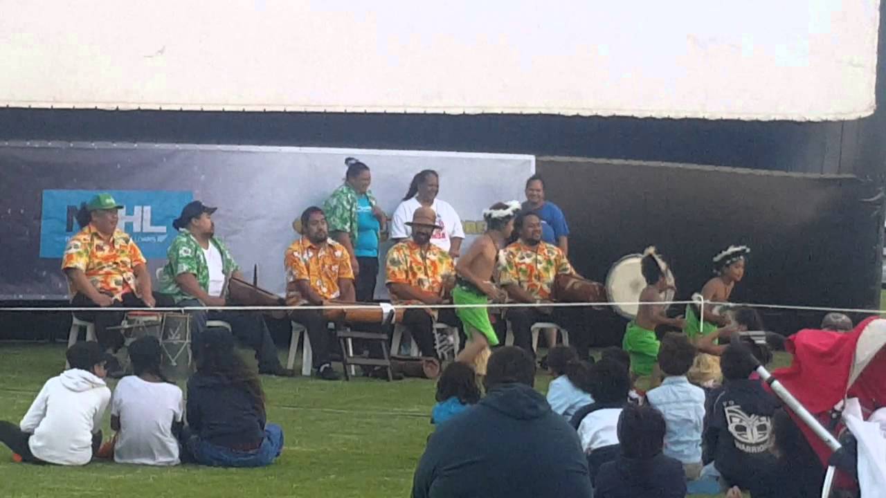 Cook Island drummers, Point England, Auckland, NZ. - YouTube