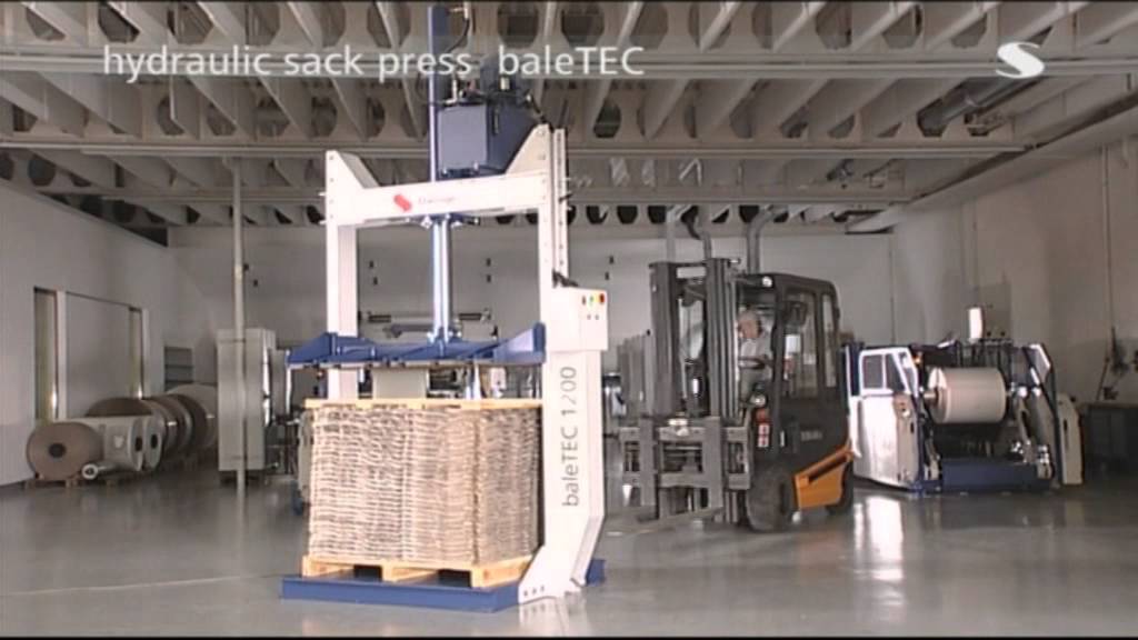 Starlinger Sack Press baleTEC - YouTube