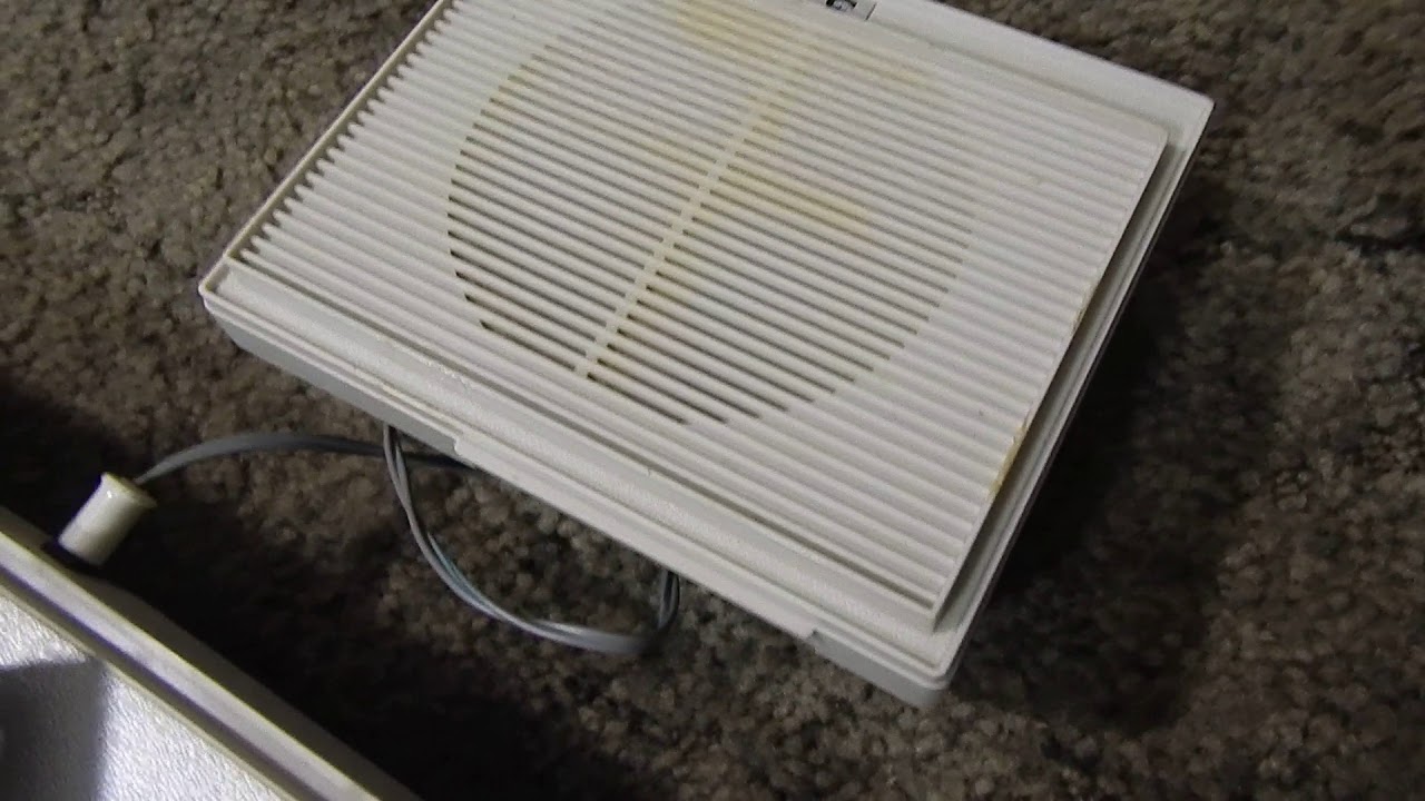 SINGER STEREOPHONIC BATTERY OPERATED PHONOGRAPH - YouTube