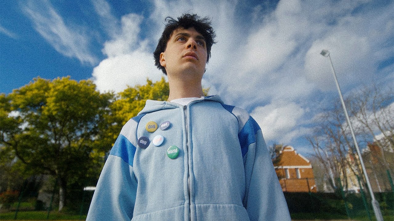 Niko B - trespass coat feat. dexter in the newsagent - YouTube