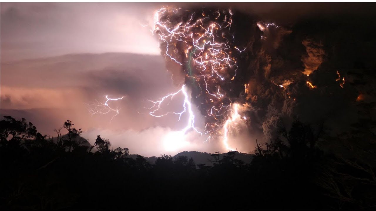 TOP Scary FLOODS/THUNDERSTORMS Caught On Camera - YouTube