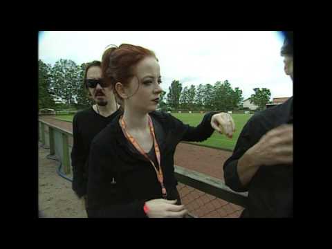 Jenny Strömstedt som reporter på Hultsfredsfestivalen 1998