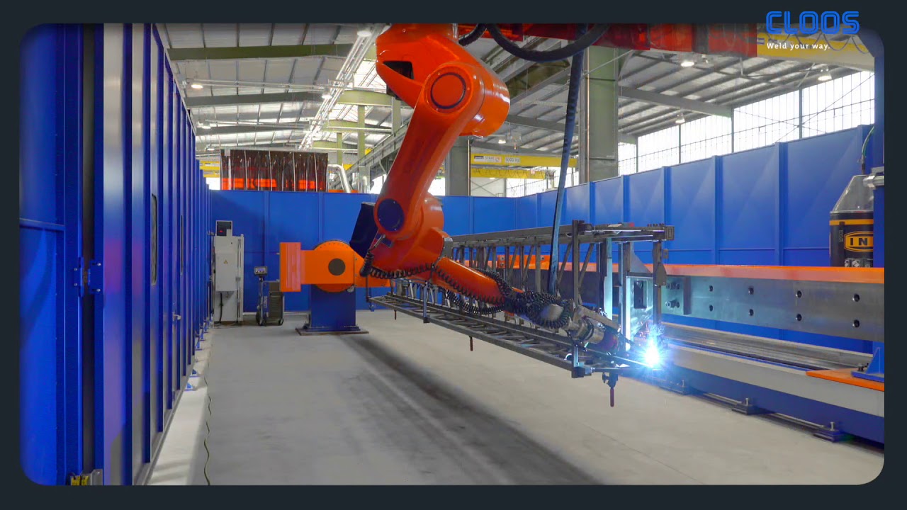 CLOOS-Roboter schweißen Drehleitern für Hubrettungsfahrzeuge - YouTube
