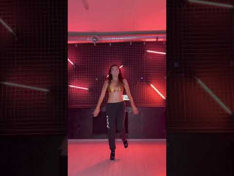 Shakira feat. Karol G - TQG dance. Aigerim improvisation