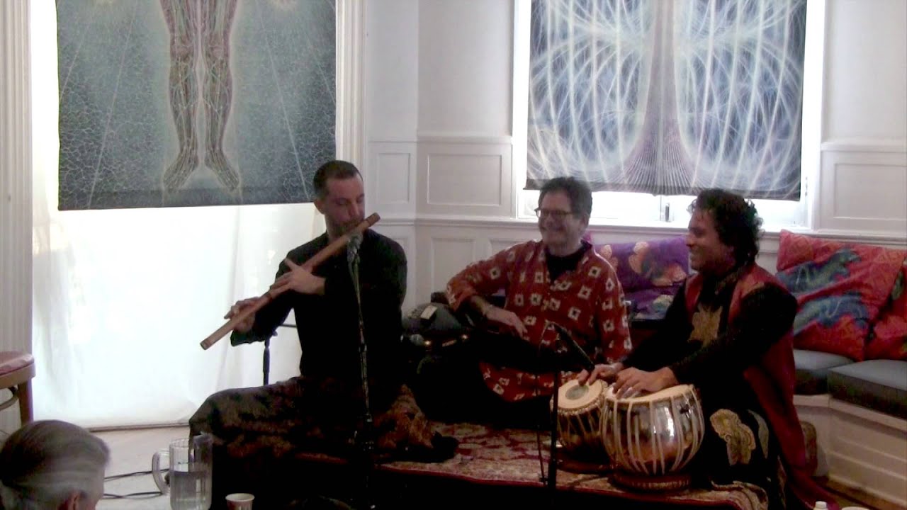 Eric Fraser (bansuri flute) Raga Sivaranjani - YouTube