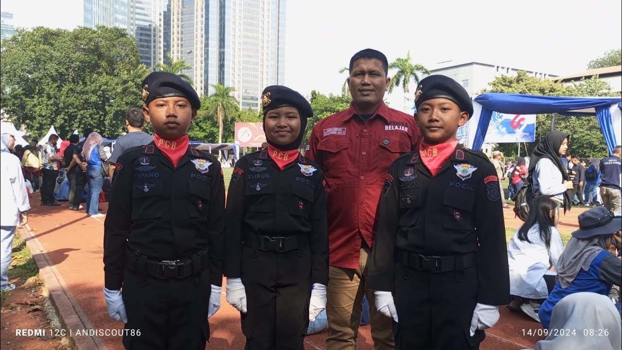 Juara Umum PPB Variasi Formasi Polisi Cilik Polda Metro Jaya peserta ...