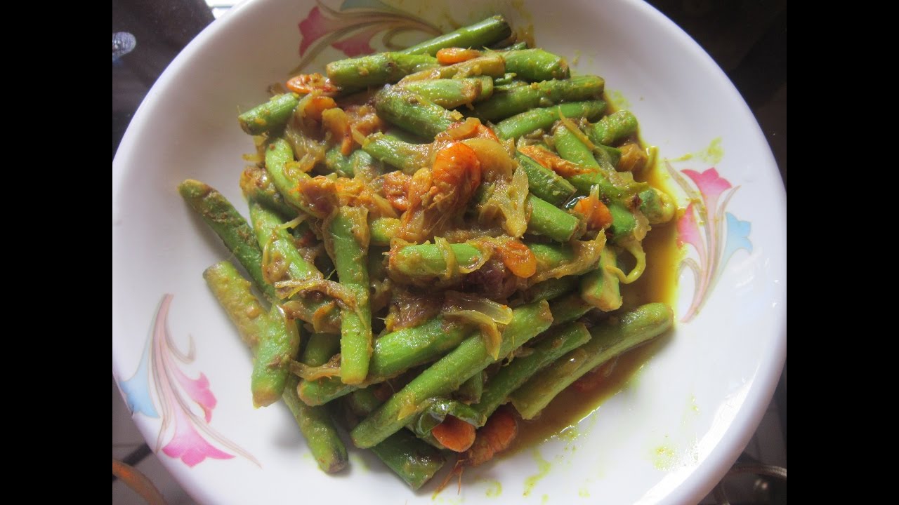 Cooking and recipes | Taro stem with prawn curry | Honey Kitchen-46 ...
