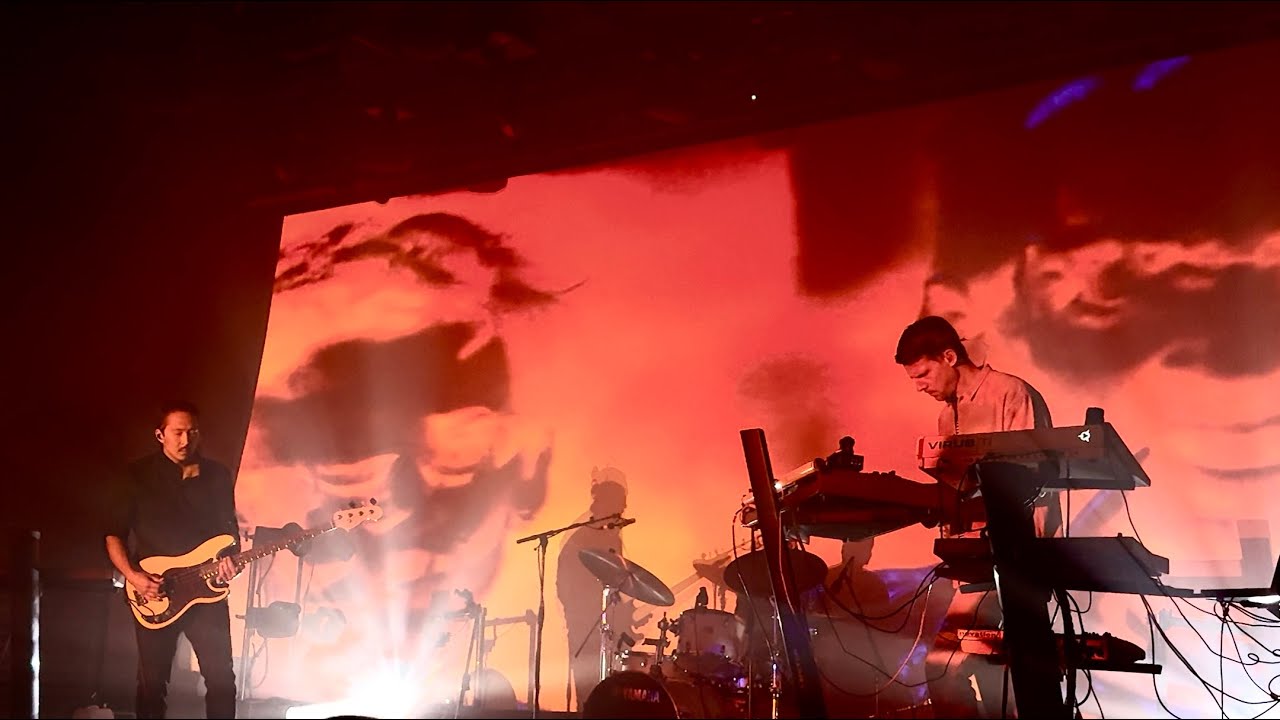 Tycho • Weather • Live at Roxy • Praha • 17.03.2025 - YouTube