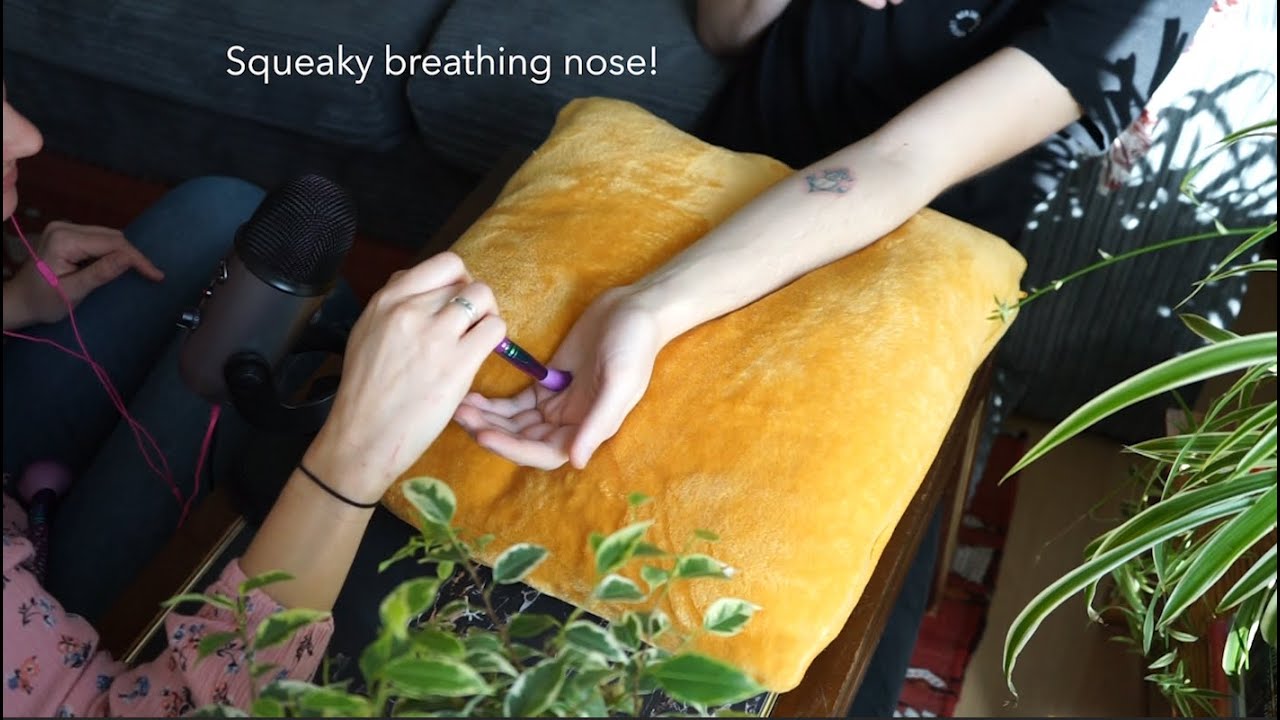 ASMR | Dreamy Sunday Afternoon Arm Tracing, Brushing & Whispers ☺️ ...