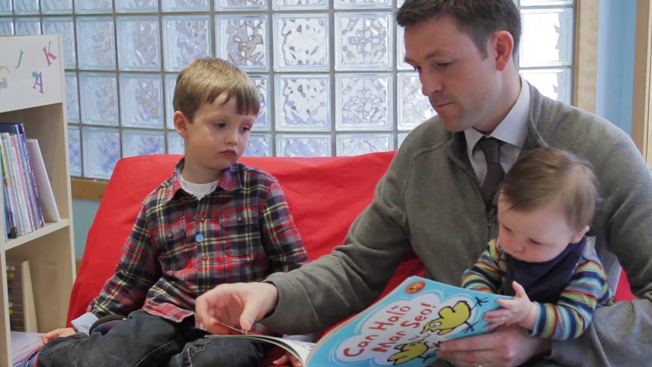 Gaelic Bookbug Bag: Say Hello Like This by Mary Murphy - YouTube