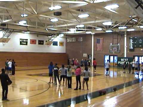 Jamie Fortner PE lesson on basketball - YouTube