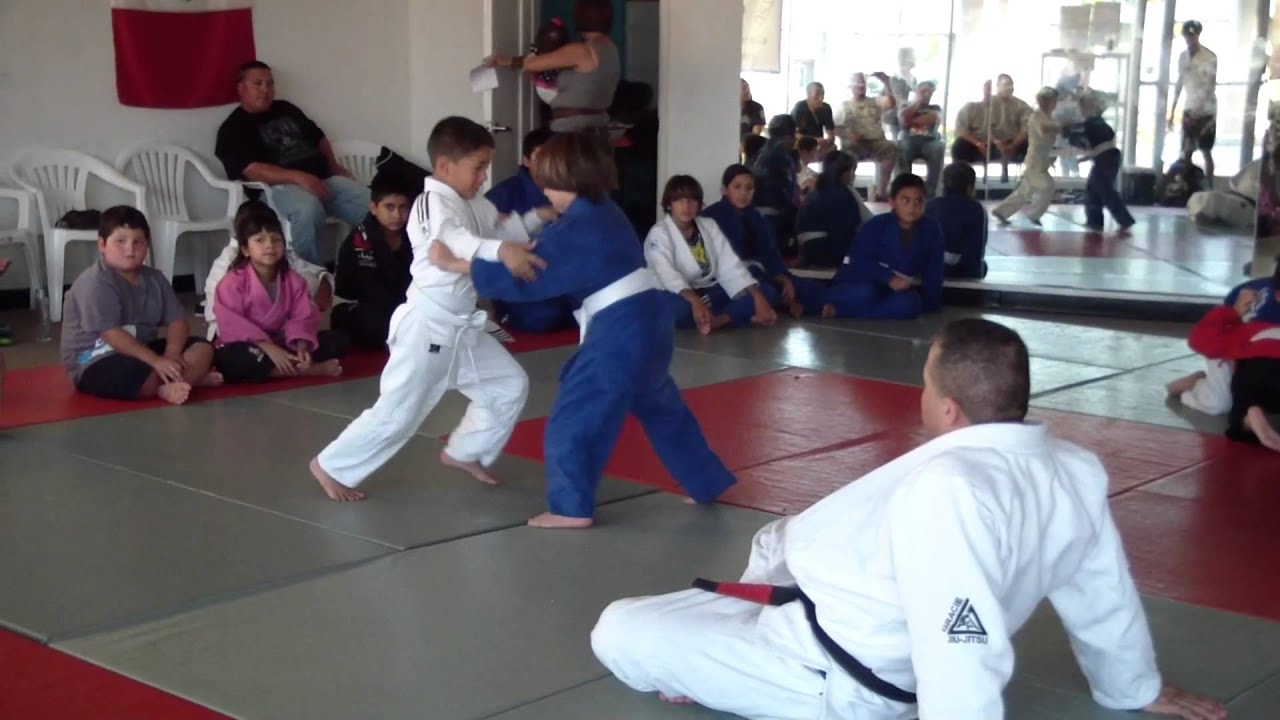 5 yr old Santiago Pacheco jr. BJJ month 4 (Team Morales BJJ Academy ...