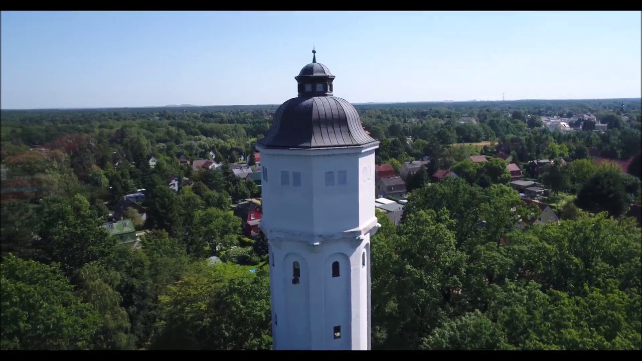 Drohnenflug um den Wasserturm in Hohen Neuendorf - YouTube