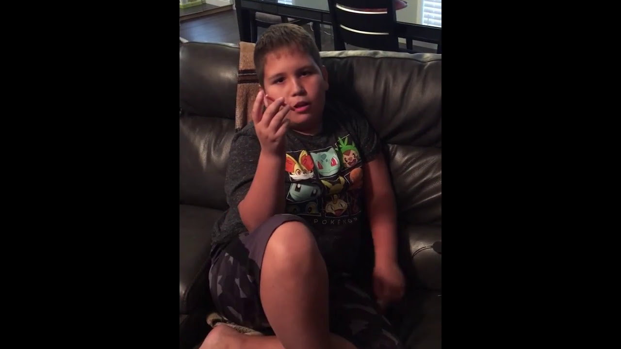 Bad Kids Smoke Cigarette's - YouTube