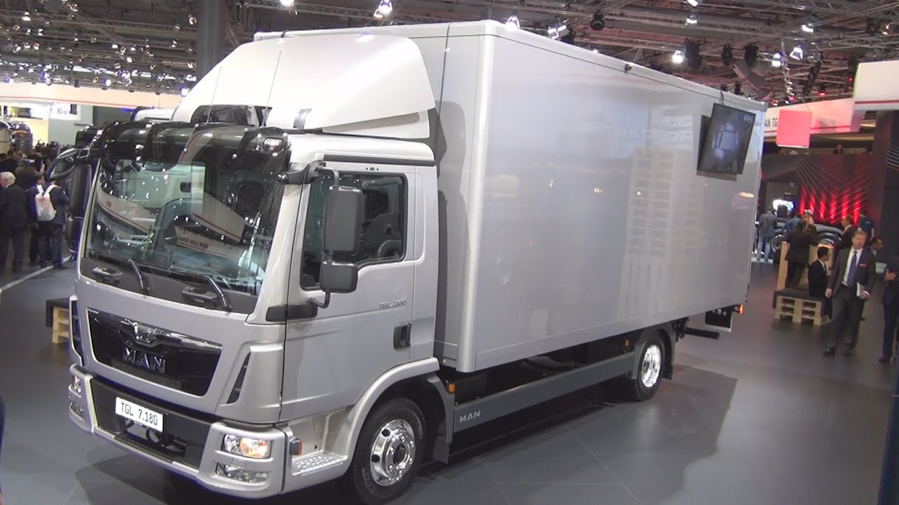 MAN TGL 7.180 4x2 BL Exterior and Interior in 3D 4K UHD - YouTube