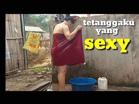 simontok lagi mandi bikin gemeter