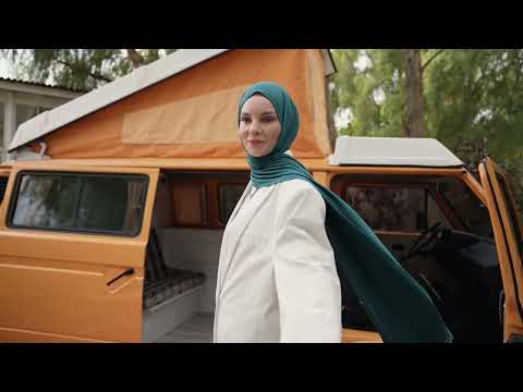 Modası geçmeyen renkler ve zarif detaylar. Pure Scarf ile her an şık ol! ✨