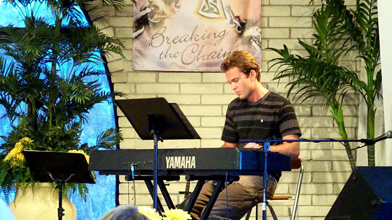 Conrad Murphy playing piano at Ridgeview Church - YouTube