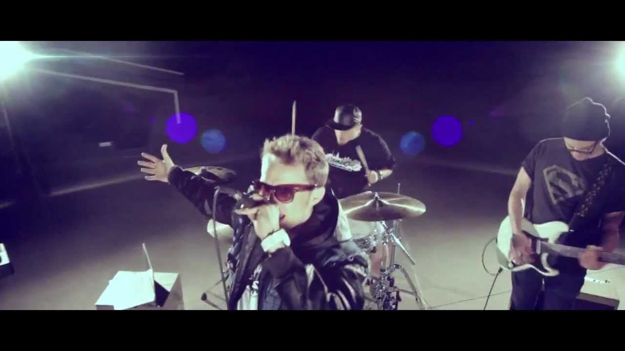 Mrozu feat. KASTA - Globalnie - YouTube