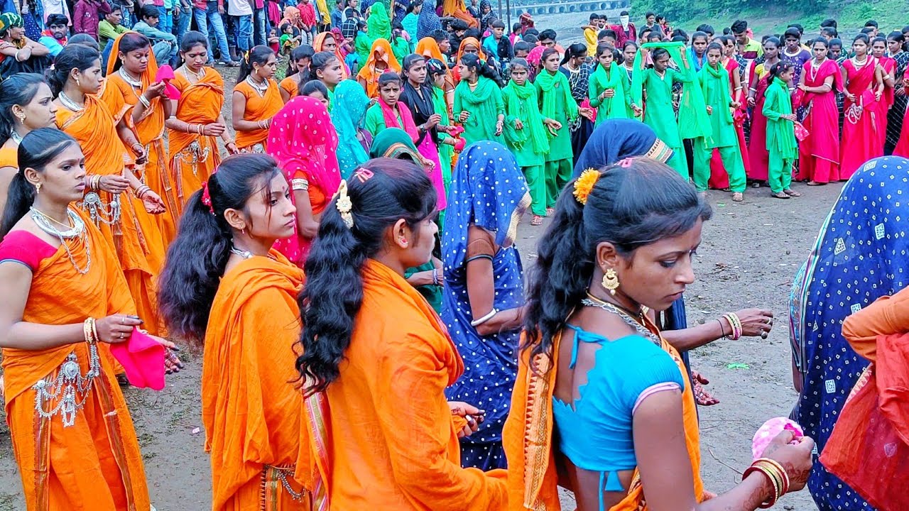 Aadivasi festival Divaso Garba Dance Video//kiloda MP 2021 - YouTube