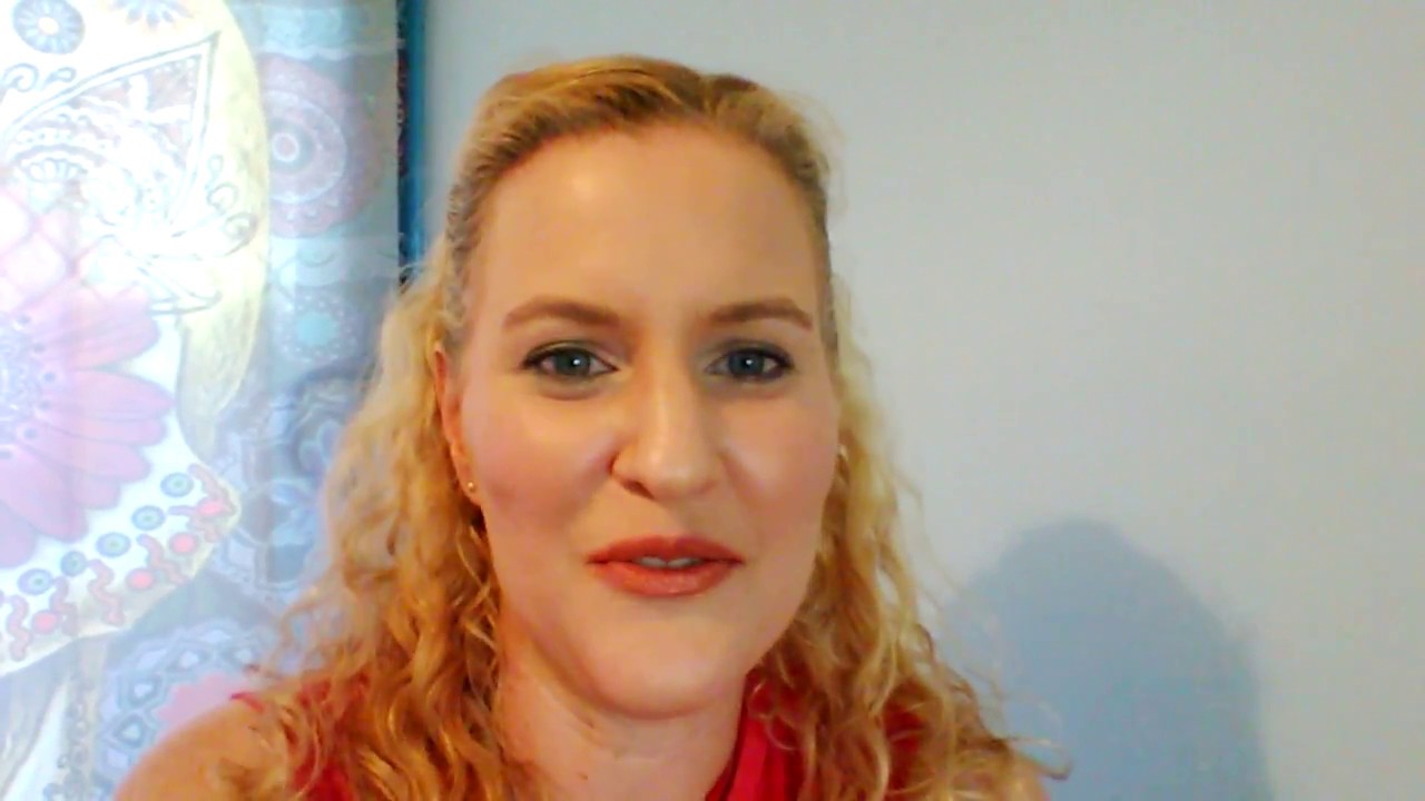 Identical Triplets And The Psychic Bond - YouTube