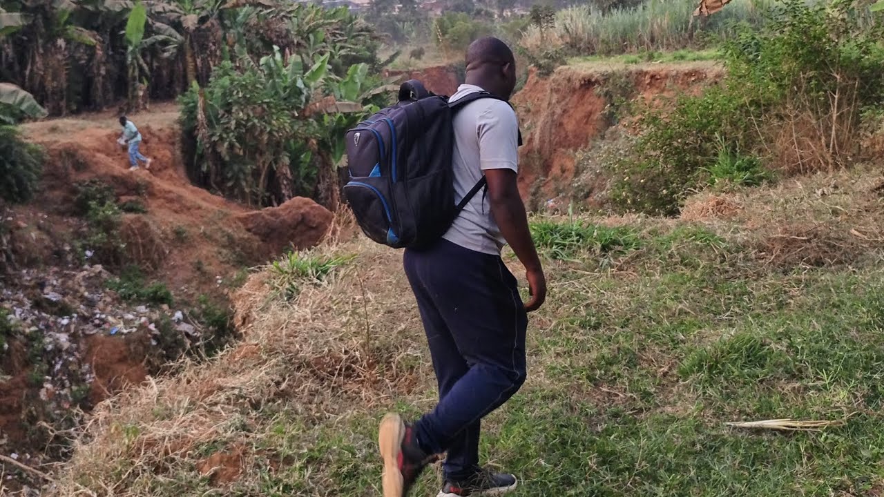 wamunya makuru wamberere kwisi akaba numucyinyi wafirim turamusuye ...