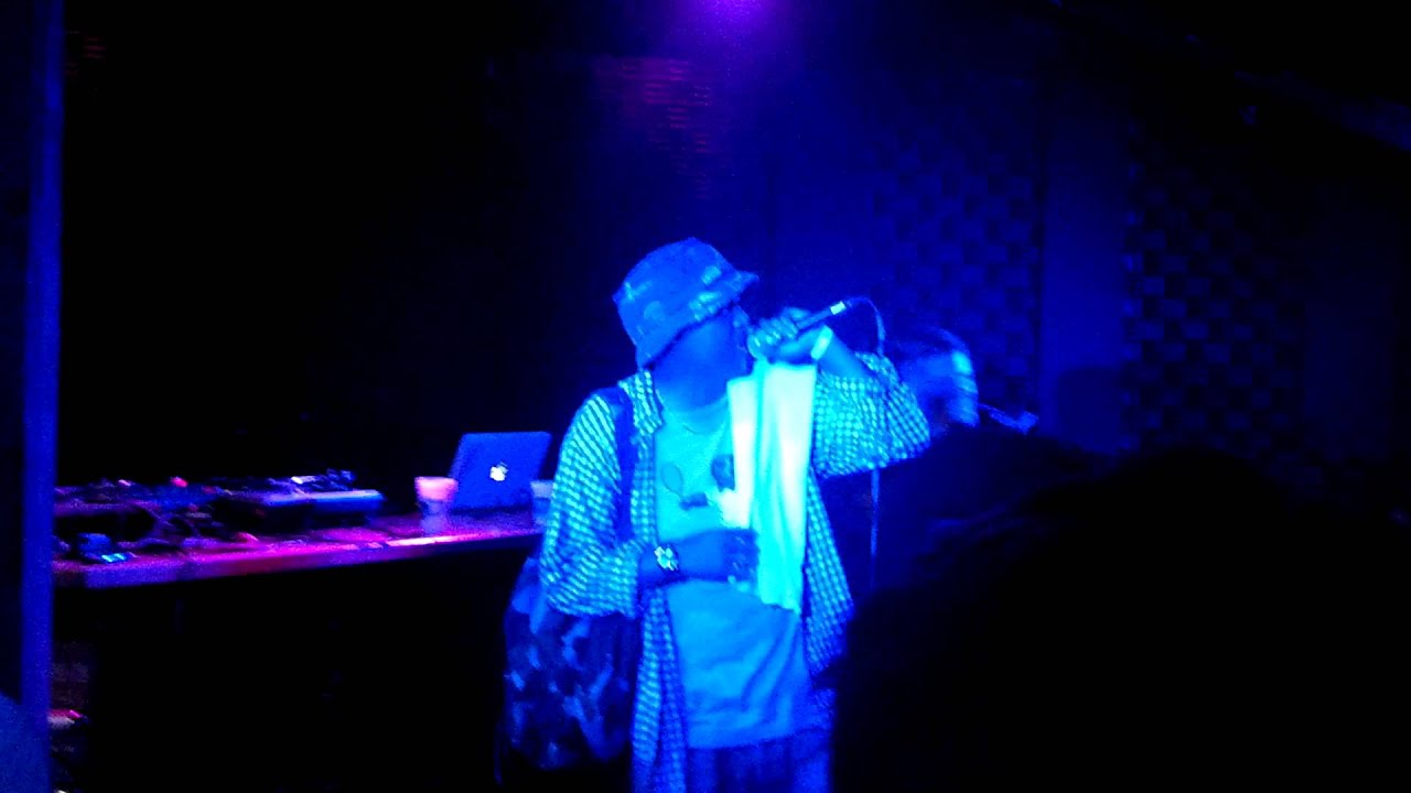 Tom Pepe - Kings Change (feat. La) LIVE - YouTube