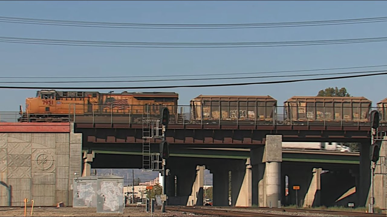 Inland Empire Railfanning Tour Volume 11: An Evening at Colton Crossing ...
